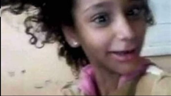 هذه الطفلة أصبحت فنانة شهيرة وجميلة الجميلات وشُبهت بـ أميرات الديزني
